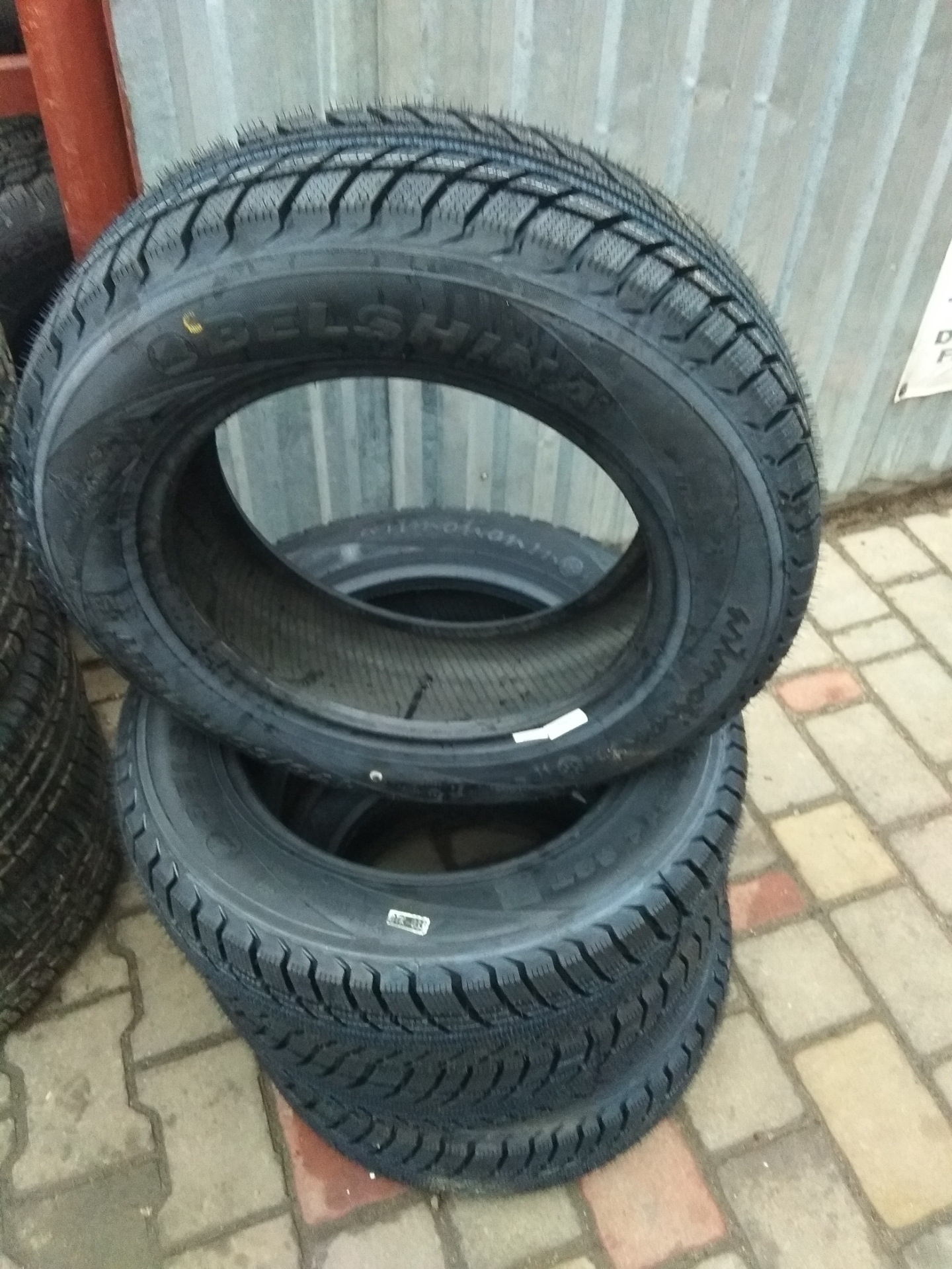 Зимние шины — Volkswagen Polo Mk3, 1 л., 2000 года | шины | DRIVE2