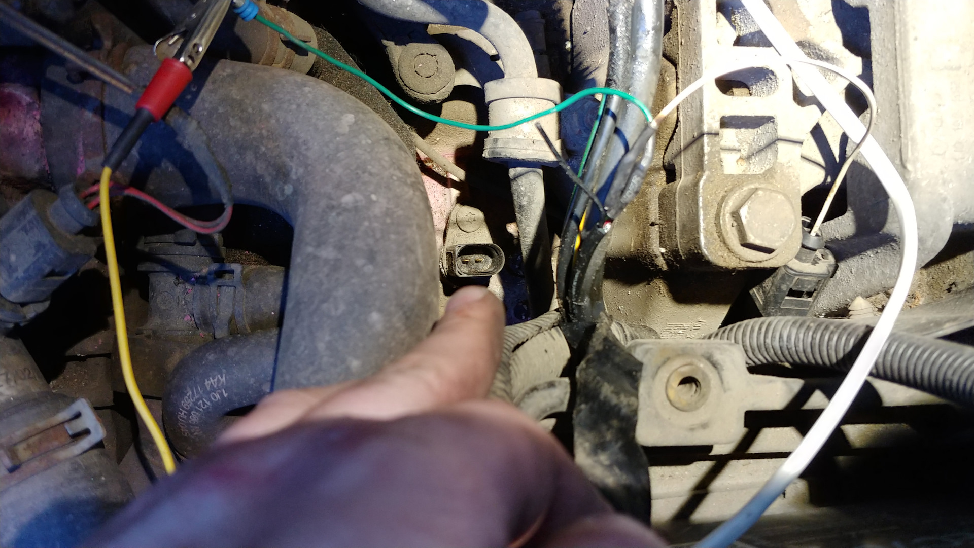 00297 — датчик числа оборотов КП G38 — Volkswagen Golf Mk4, 1,6 л, 2003 ...