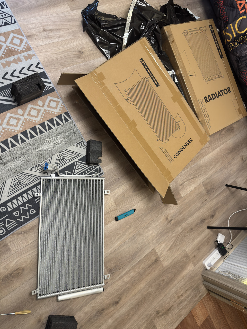 Новые радиаторы. Все два — Mazda 6 (2G) GH, 3,7 л, 2011 года | запчасти ...