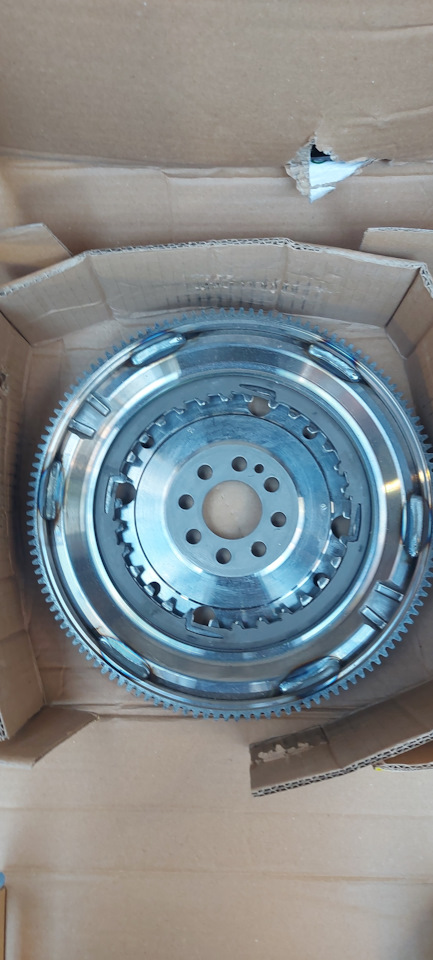 415084409 Маховик LUK | Запчасти на DRIVE2