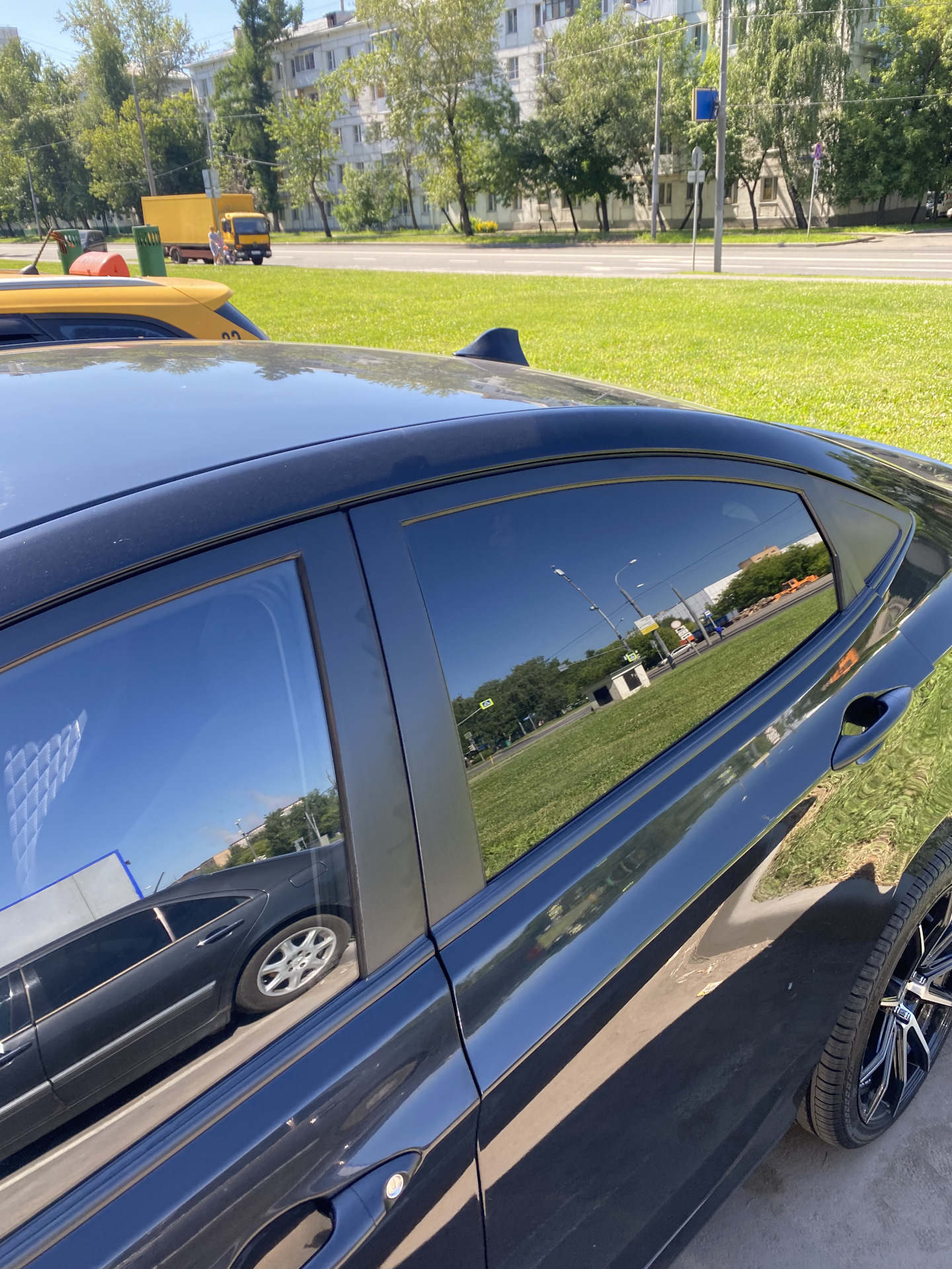 Плавник антенна — Hyundai Solaris (1G), 1,4 л, 2014 года | тюнинг | DRIVE2