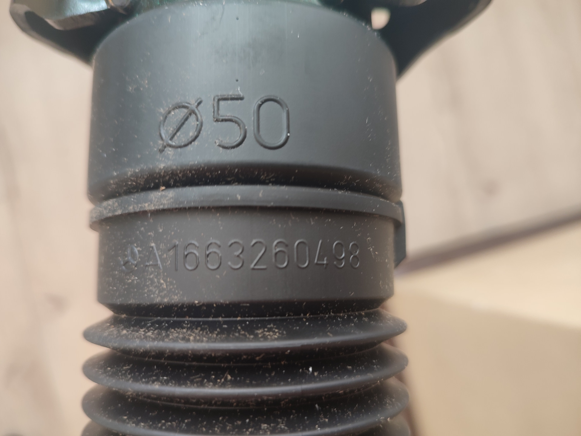 Задние стойки A1663200930 — Mercedes-Benz GL-Class (X166), 3 л, 2013 ...