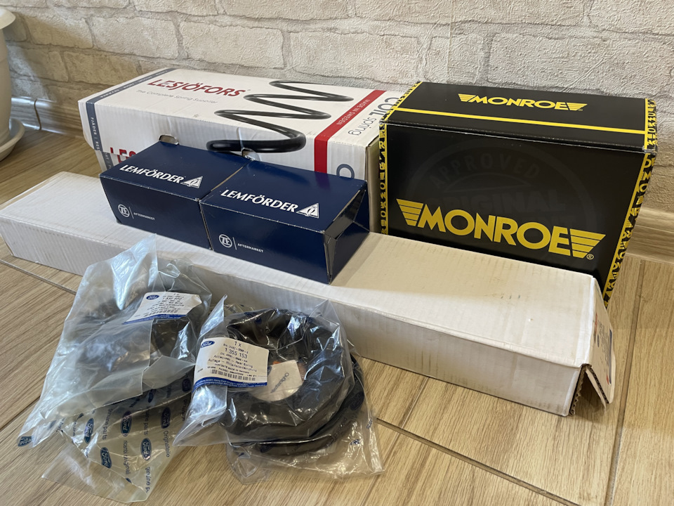 Замена задних амортизаторов и пружин — Ford Focus Hatchback II, 1,6 л ...