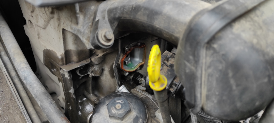 Замена термостата b6324s — Volvo XC90 (1G), 3,2 л, 2008 года | своими ...