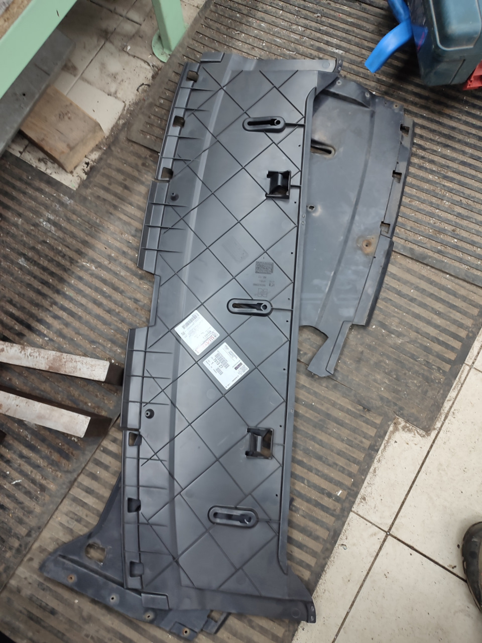 7013Z7 Защита бампера нижняя Peugeot Citroen | Запчасти на DRIVE2