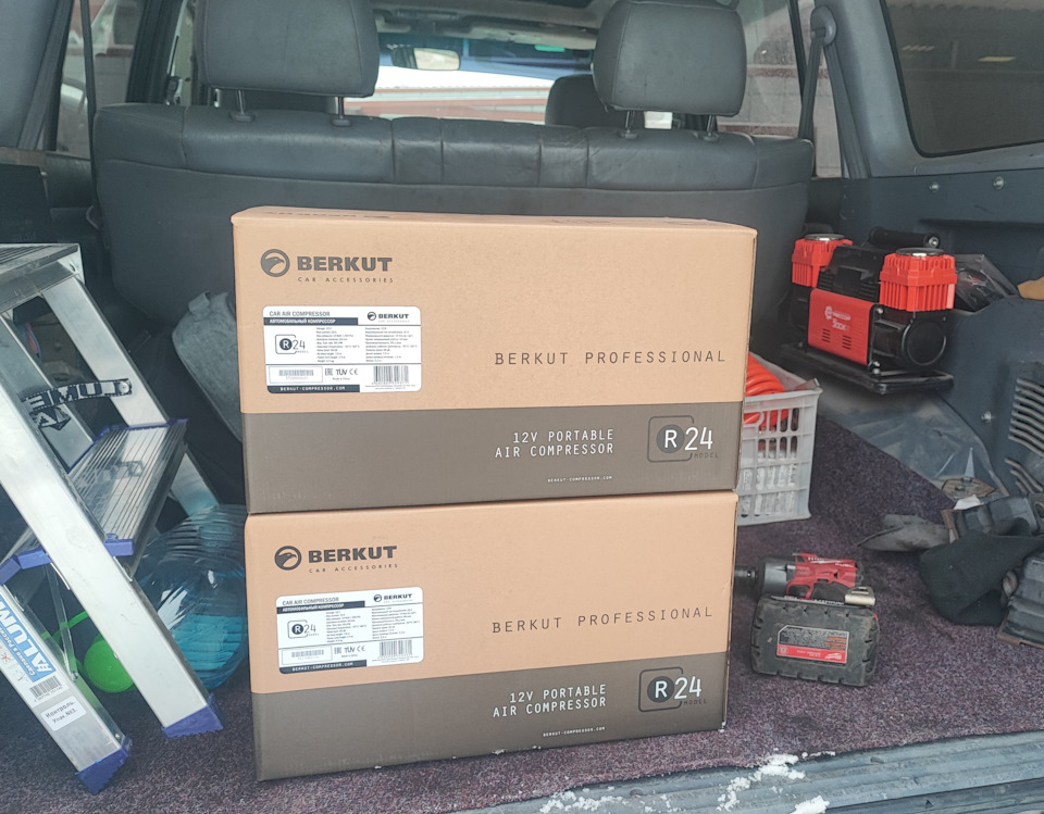 Беркут R24 х 2 в крыло (очередная пневмосистема) — Toyota Land Cruiser ...