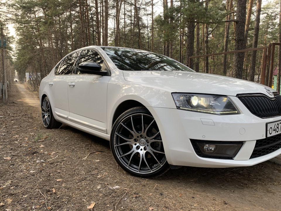 Rays Homura Look 2к20 и фотосет — Skoda Octavia A7 Mk3, 1,8 л, 2013 года | колёсные диски | DRIVE2