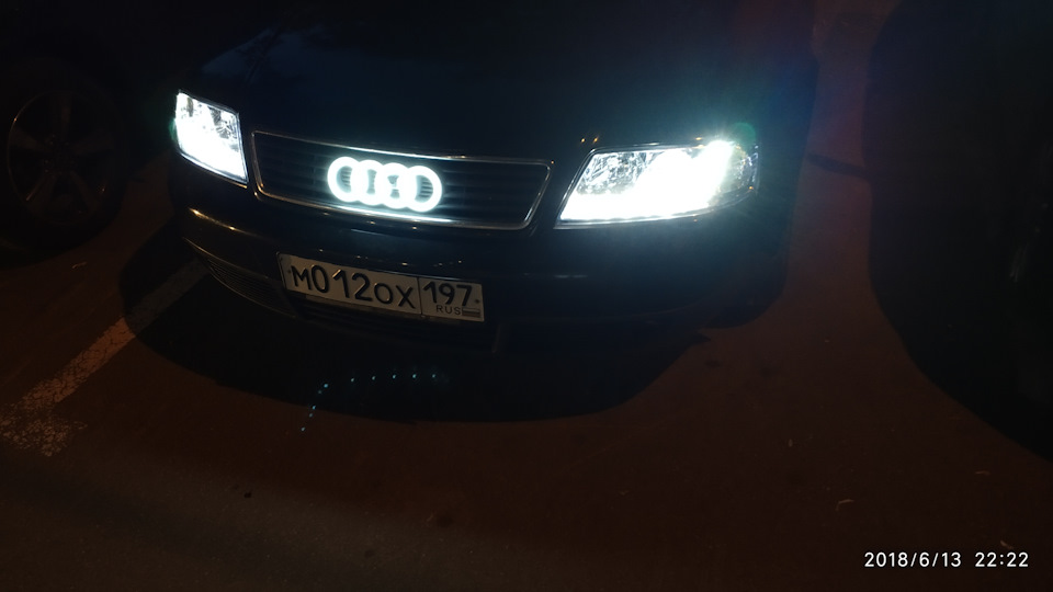 Замена головного света — Audi A6 (C5), 2,8 л, 1999 года | своими руками ...