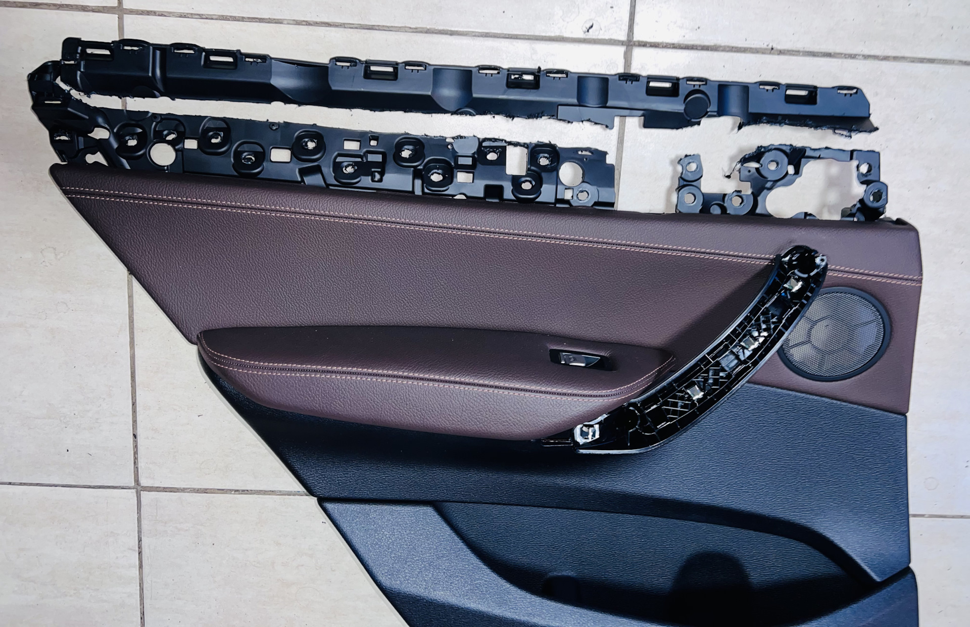 Шторки задних дверей, опция S417A — BMW X3 (F25), 2 л, 2015 года ...