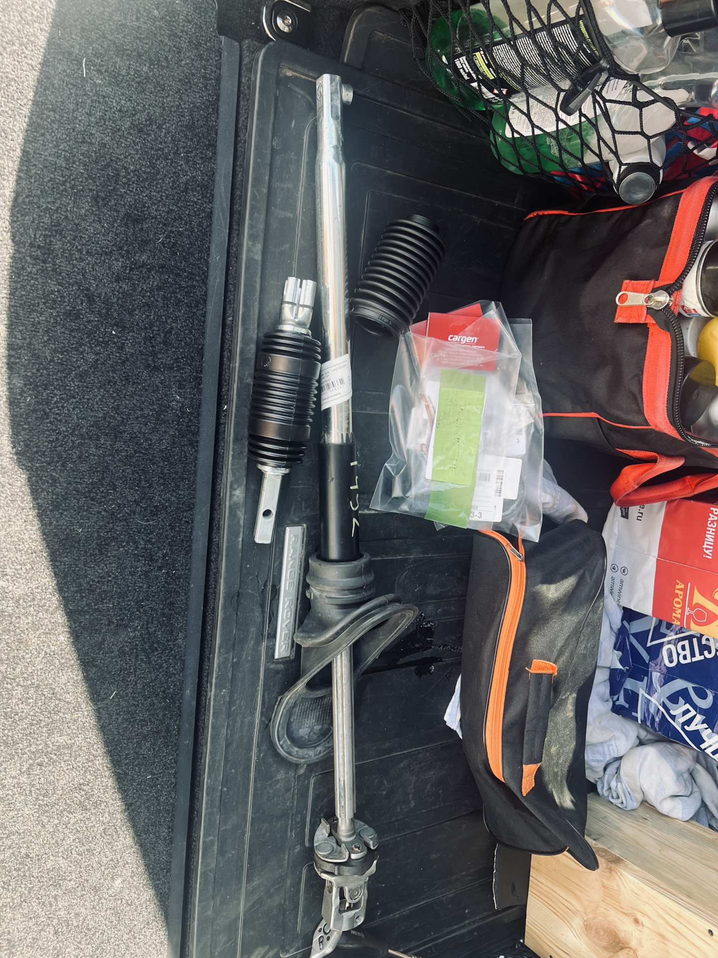 Замена пыльника рулевого карданчика Range Rover l405 — Land Rover Range ...