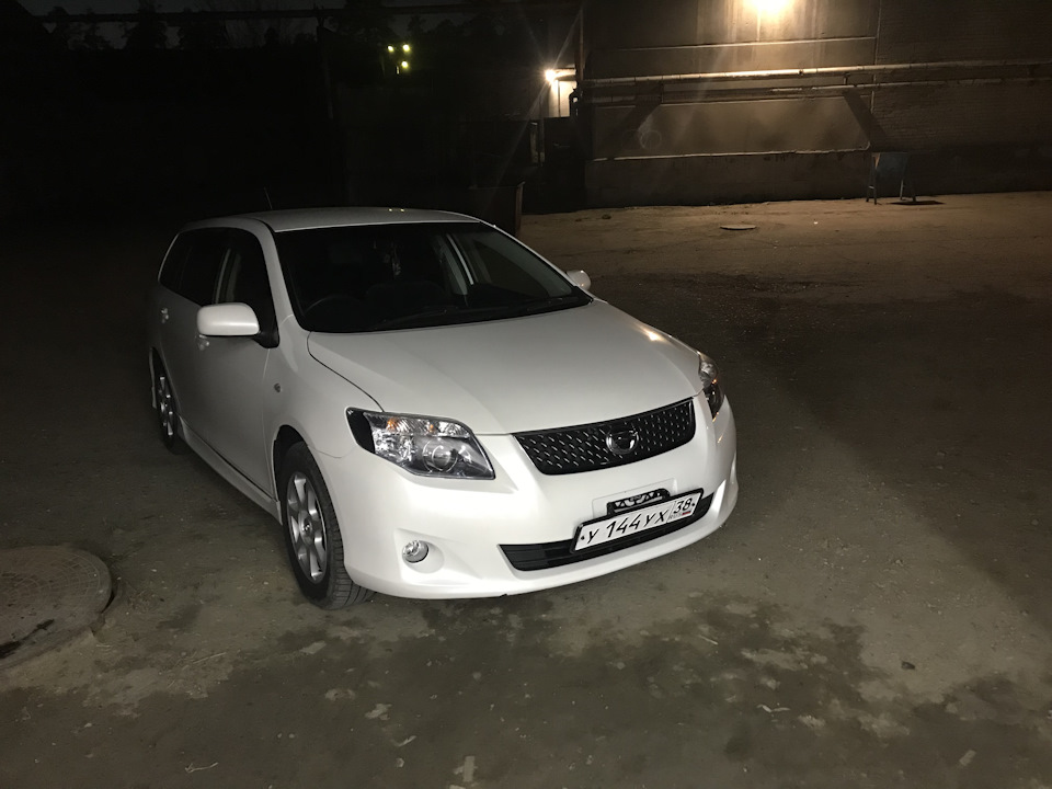 Решетка радиатора aerotour. — Toyota Corolla Fielder (E140), 1,5 л, 2010 года | аксессуары | DRIVE2