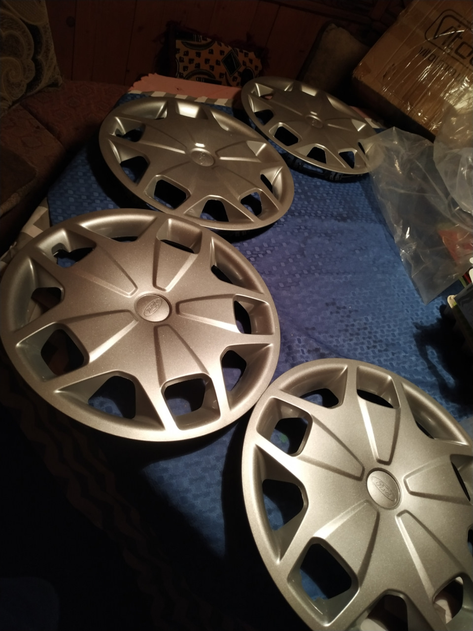 Оригінальні ковпаки FORD — Ford Focus Wagon II, 1,6 л, 2005 года ...