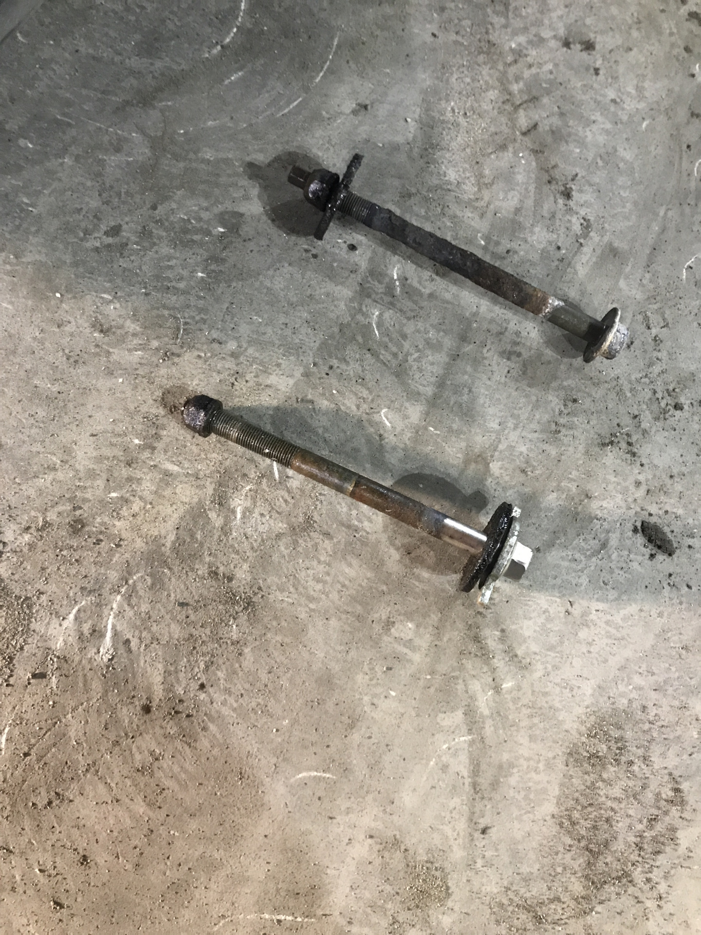 Замена подушек кузова — Lexus GX (UZJ120), 4,7 л, 2005 года | визит на ...