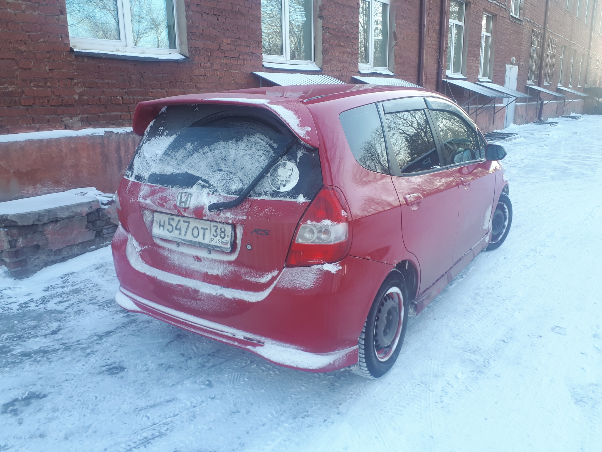 Дворнику вертикально быть! — Honda Fit (1G), 1,3 л, 2001 года | тюнинг | DRIVE2