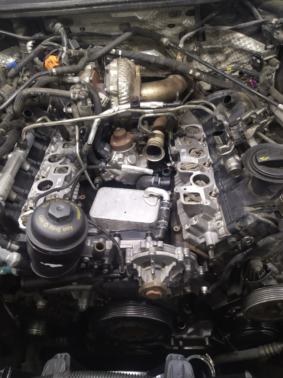 Переуплотнение развала 3.0 CJMA — Volkswagen Touareg (2G), 3 л, 2014 ...