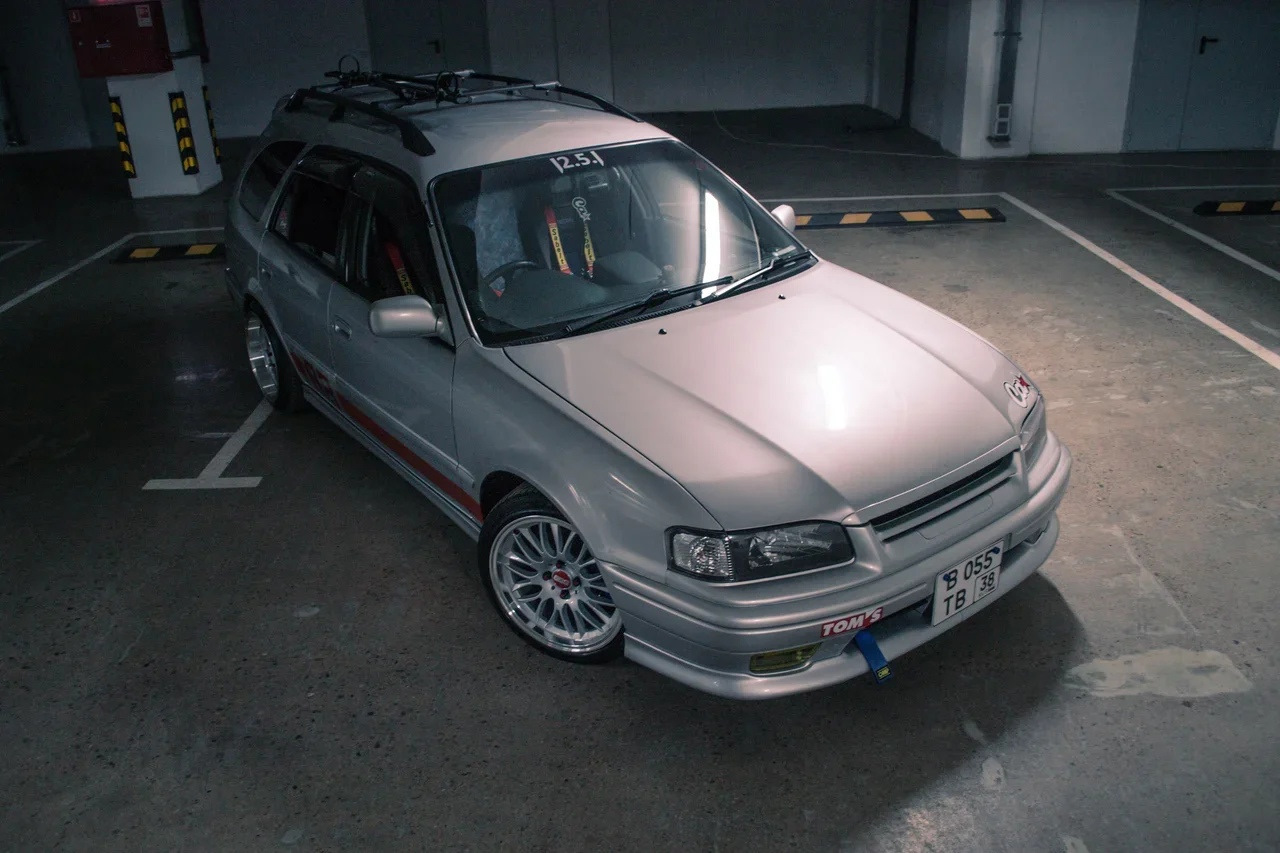 фотосет на подземной парковке — Toyota Sprinter Carib (111), 1,6 л ...