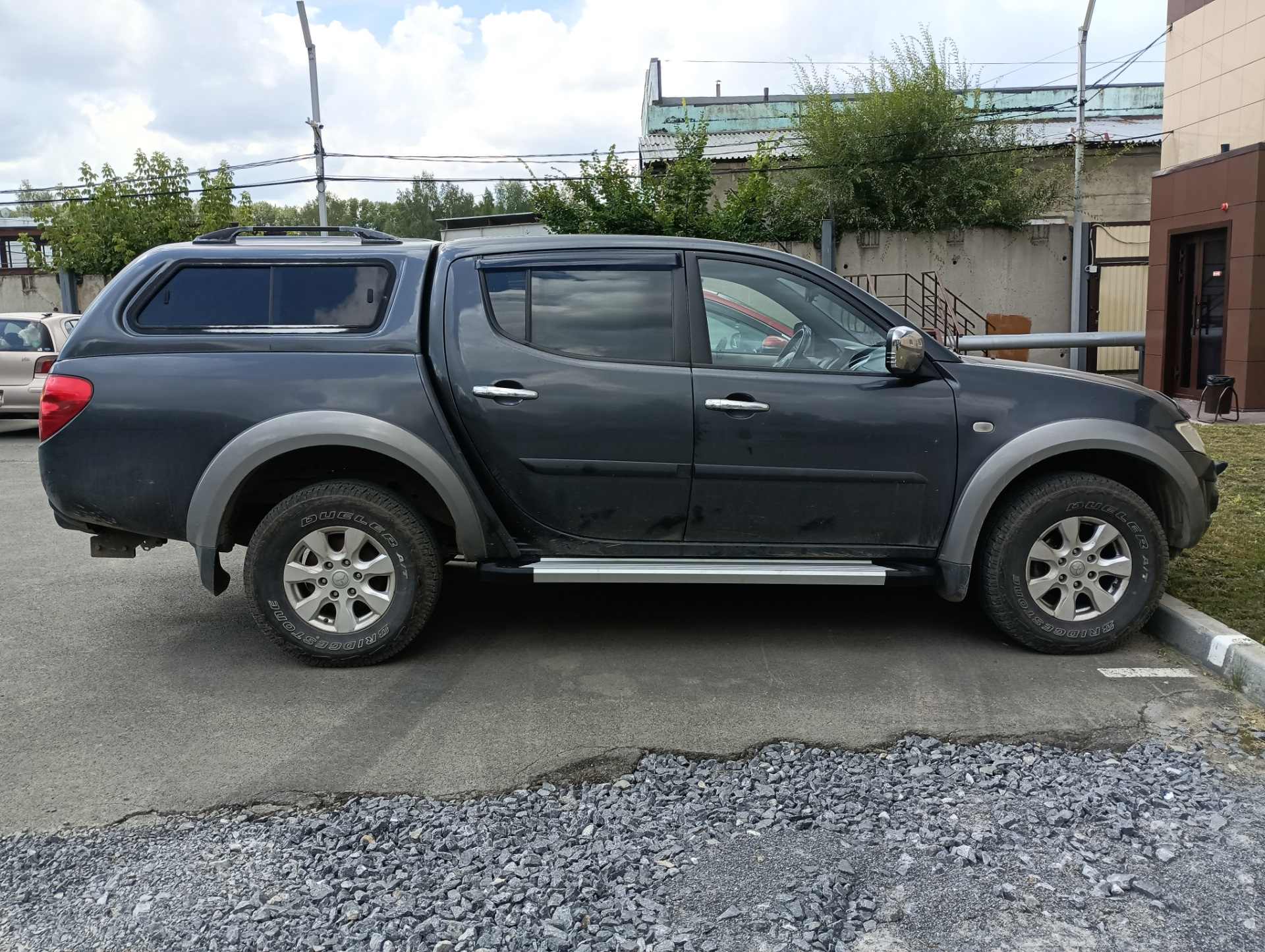 Подножки Rival. — Mitsubishi L200 (4G), 2,5 л, 2013 года | расходники ...