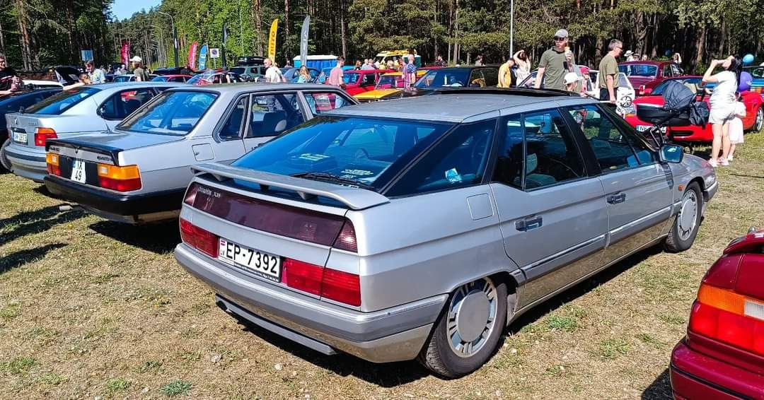 Youngtimer coffeetime — Audi 80 (B4), 2 л, 1992 года | встреча | DRIVE2