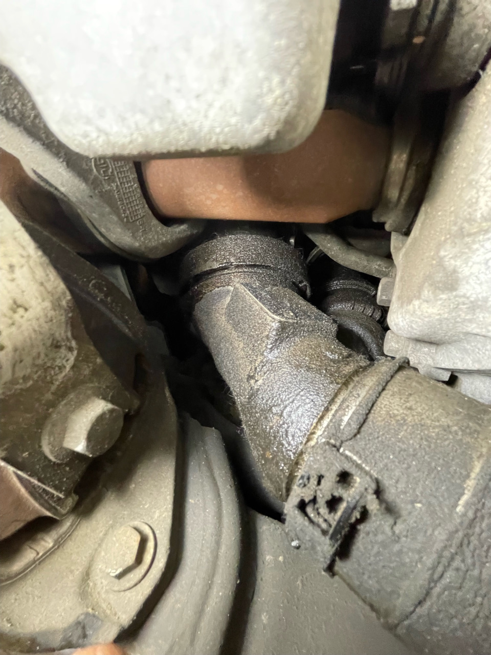 ТО своими силами и течь на клапане турбины — Volvo XC60 (2G), 2 л, 2018 ...