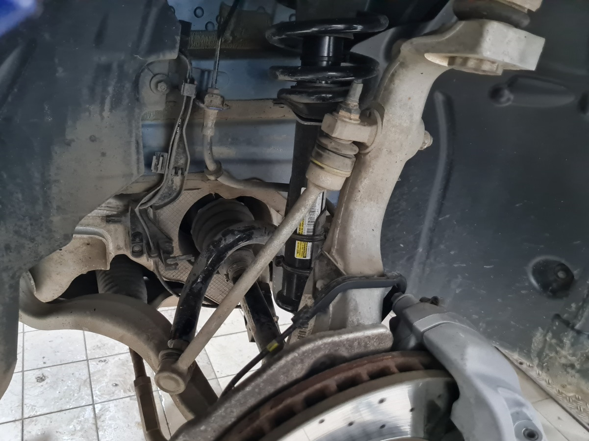 Диагностика ЭО, подвески и замена передних амортизаторов. — Mercedes ...