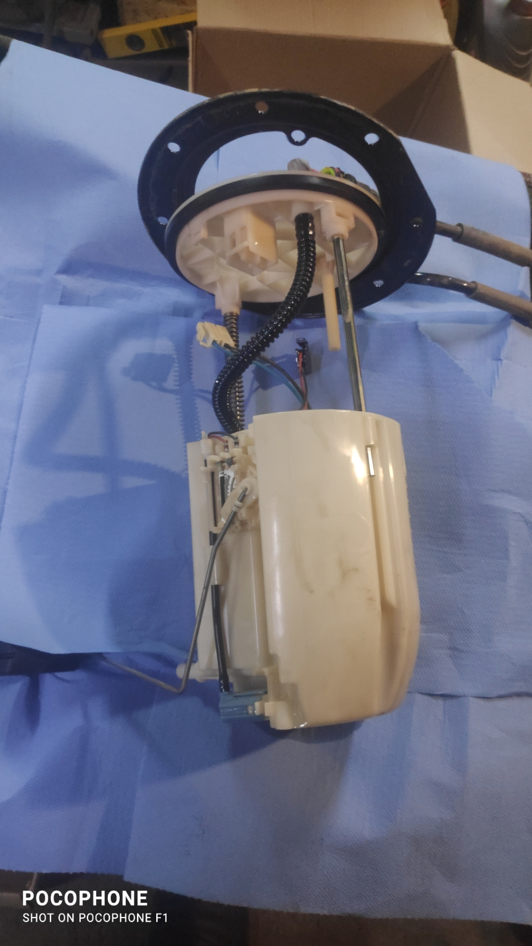 Замена топливных фильтров. — Suzuki Grand Vitara (2G), 2 л, 2011 года ...