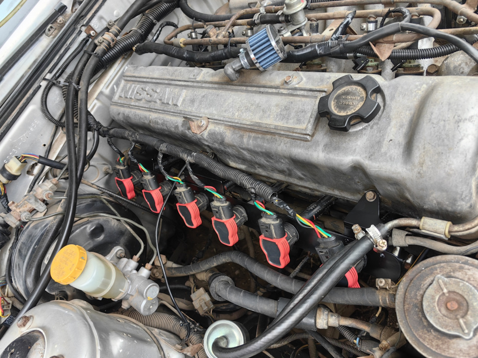 Заливаем мотор бензином — Nissan Laurel (C31), 2 л, 1982 года | своими ...