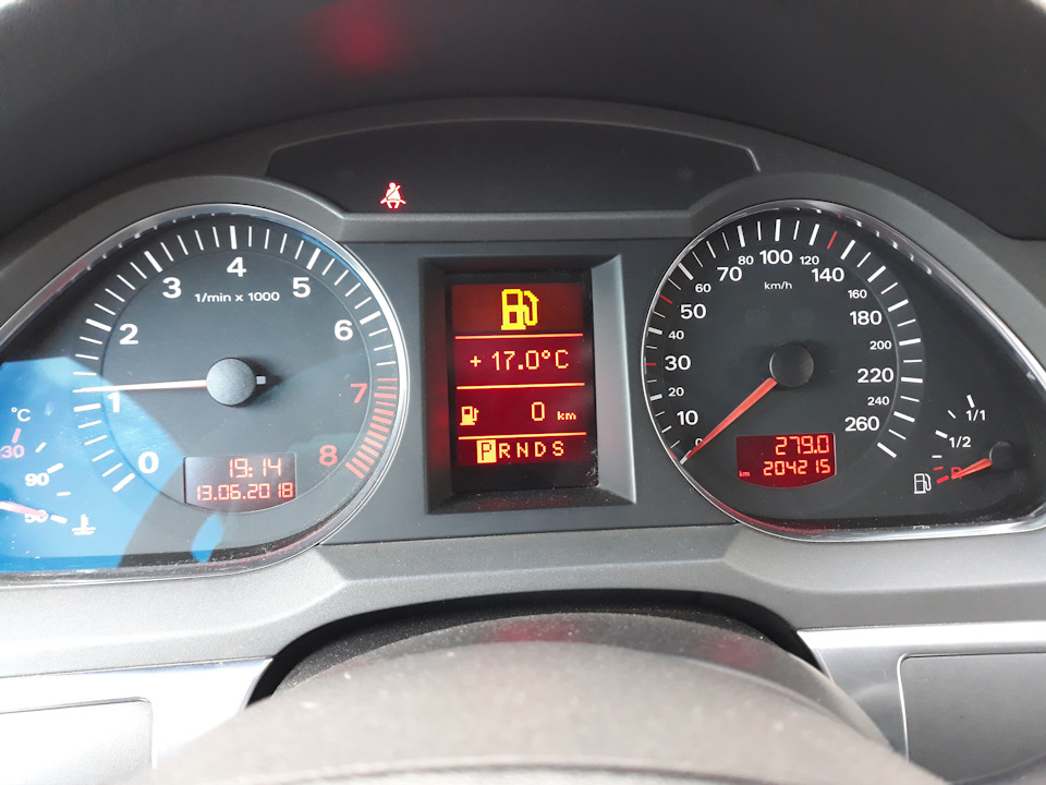 Нужна помощь по датчику уровня топлива! — Audi A6 (C6), 3 л, 2005 года ...