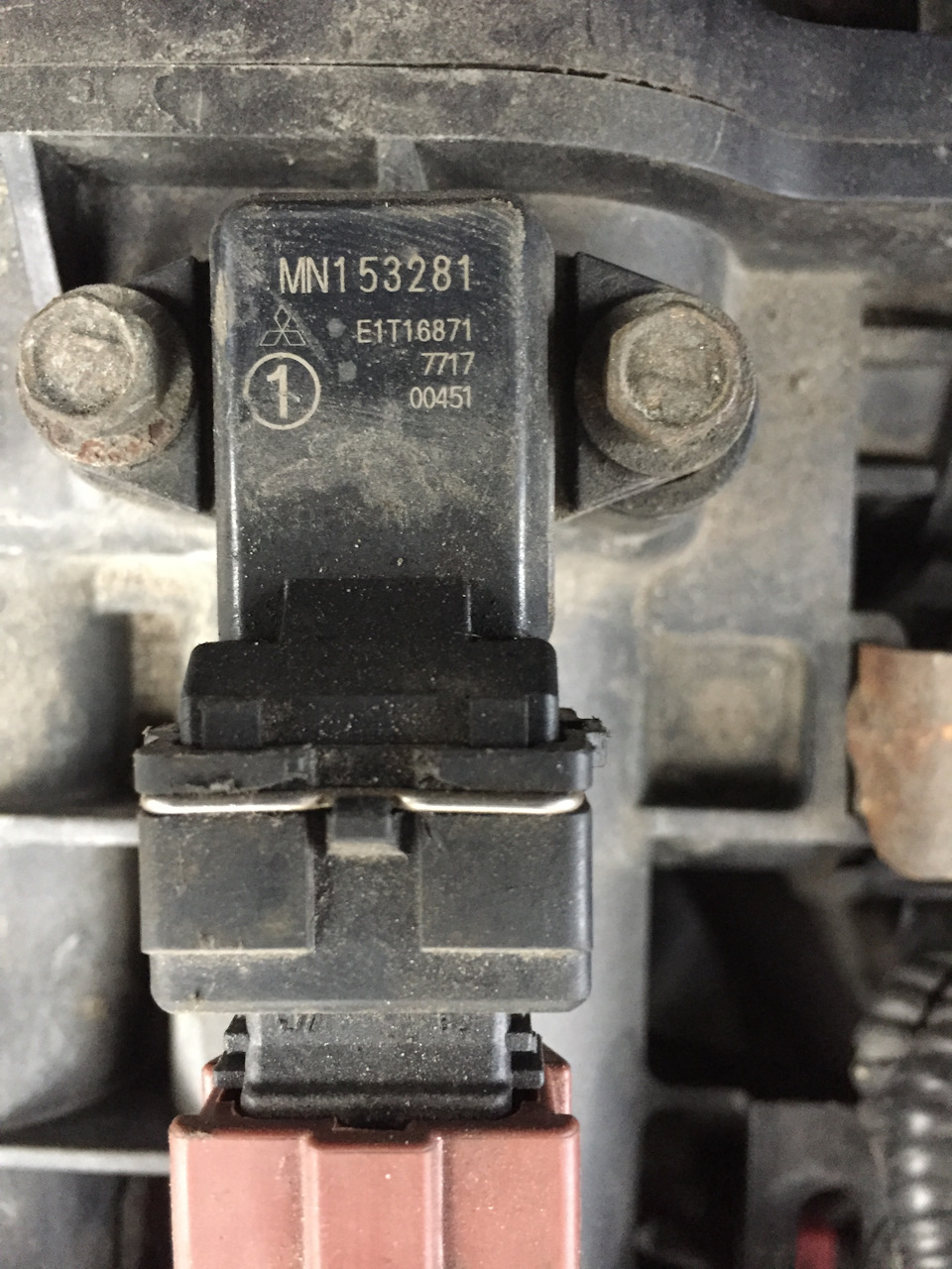 MN153281 ДАТЧИК АБСОЛЮТНОГО ДАВЛЕНИЯ GALANT (06-10), LANCER (07-14 ...