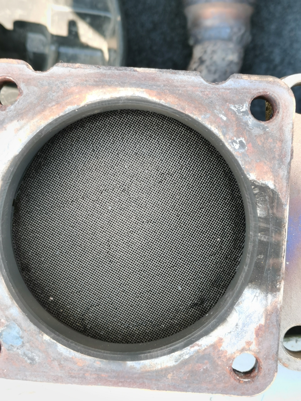 Замена катализатора ДВС ЕС5 — Peugeot 301 (2012), 1,6 л, 2013 года ...