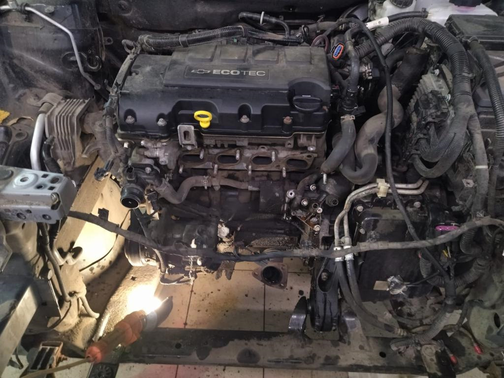 Замена: радиатора охлаждения ДВС, расширительного бачка, устранение ...