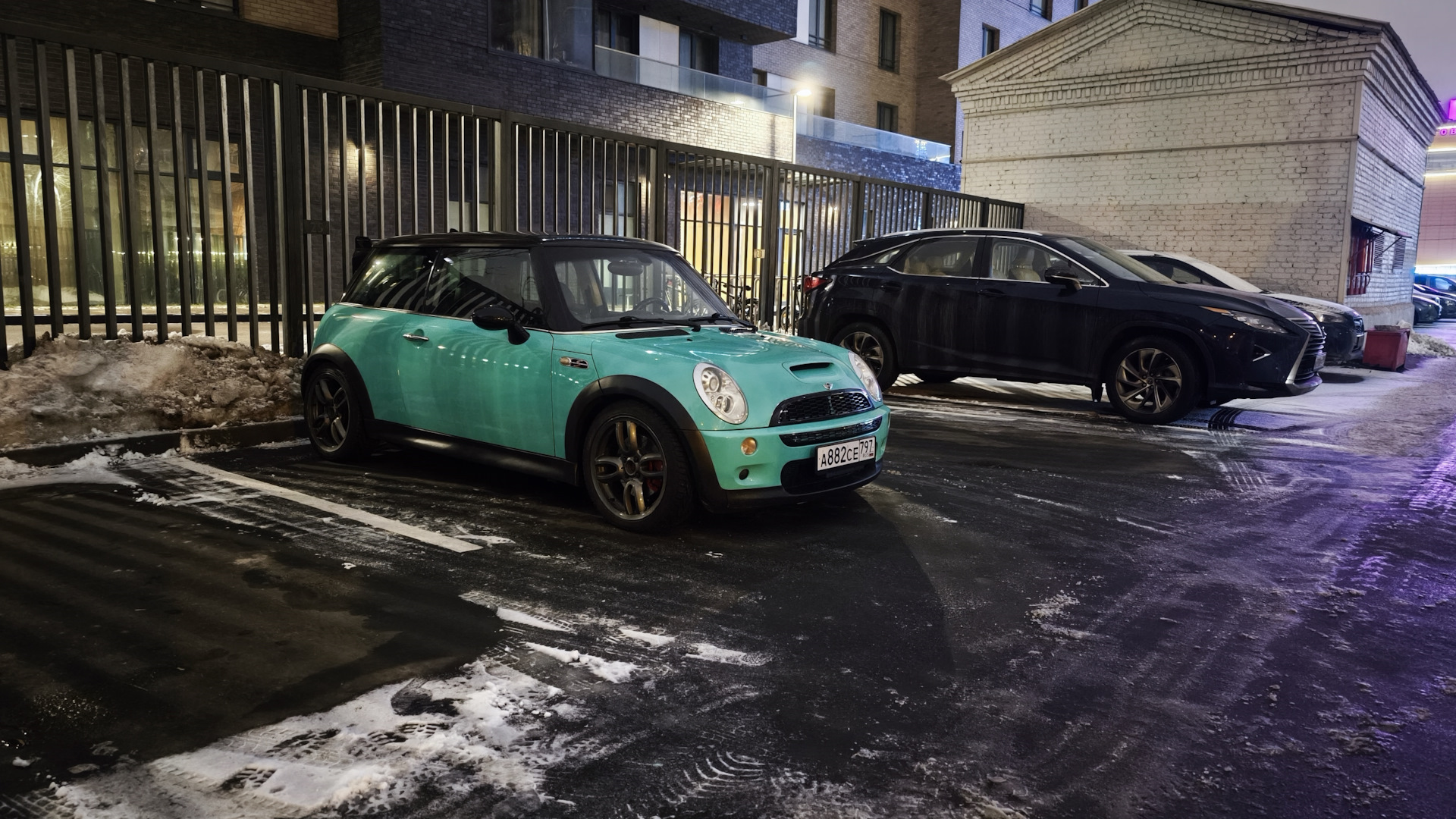MINI Cooper S Mk I 1.6 бензиновый 2003 | MINT_GREEN на DRIVE2