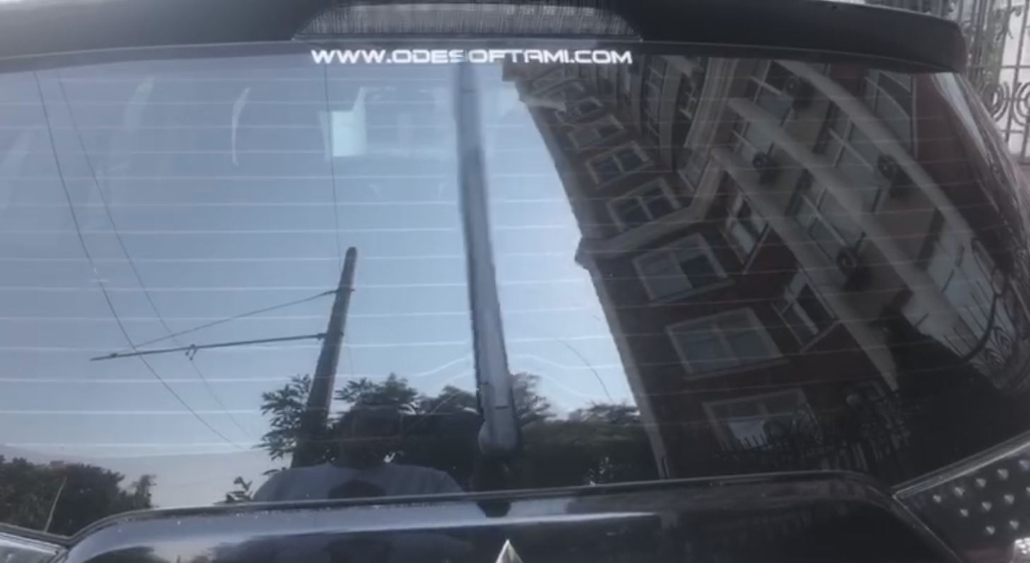 Ответ Pixel-51ru по поводу задевает ли задний дворник — Mitsubishi ...