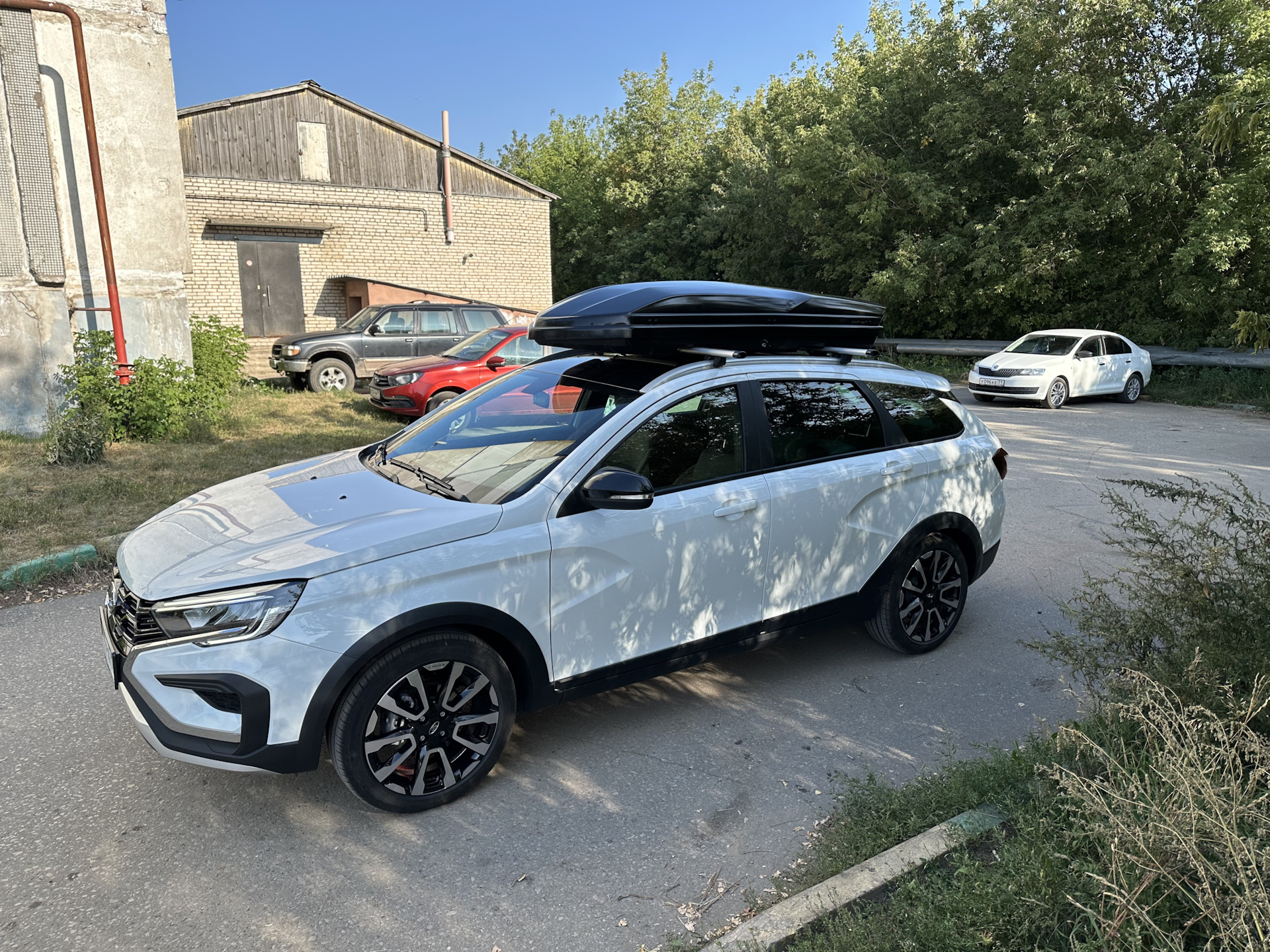 Первая 1000 — Lada Vesta SW Cross (NG), 1,8 л, 2024 года | наблюдение ...