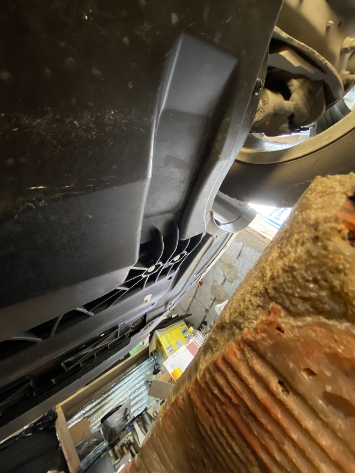 Установка оригинальной, композитной защиты ДВС. — Skoda Fabia Mk2, 1,4 ...