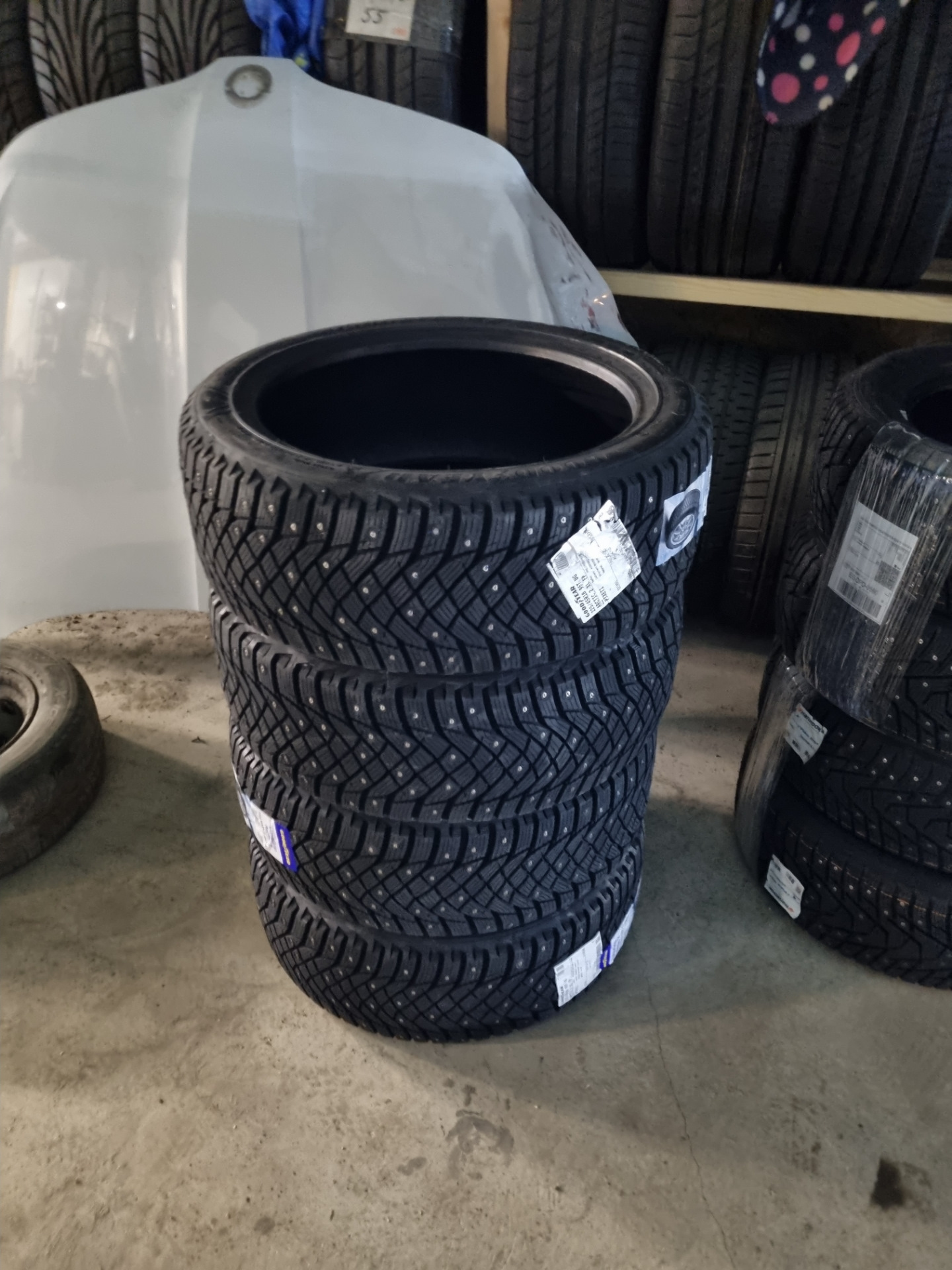 Goodyear Ultragrid Arctic 2 — Mercedes-Benz C 43 AMG (W205), 3 л, 2017 ...