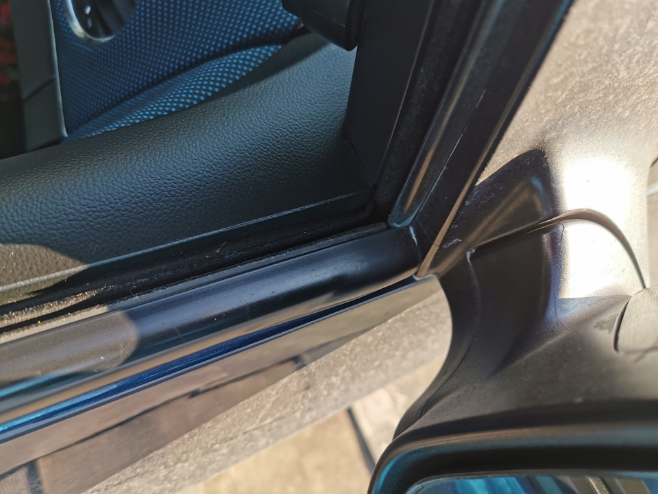 Замена уплотнителей стекол передних дверей. — Chevrolet Cruze (1G), 1,8 ...