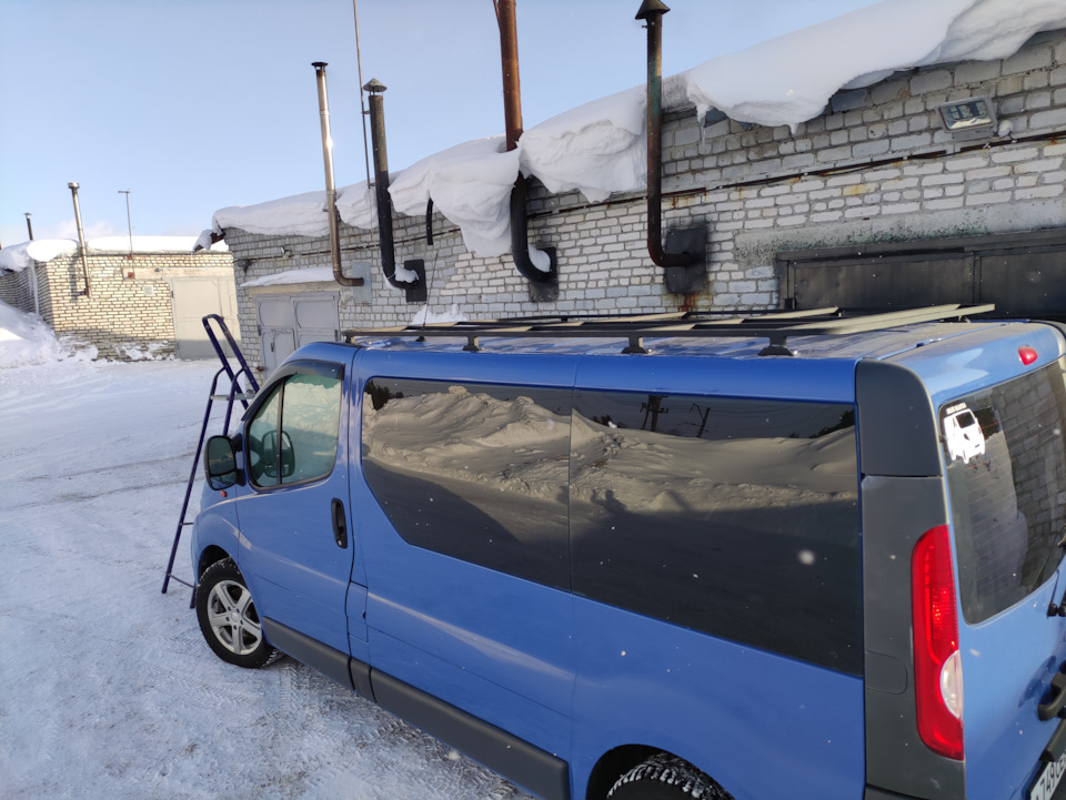 Багажная платформа на крышу — Opel Vivaro (1G), 2 л, 2008 года | тюнинг ...