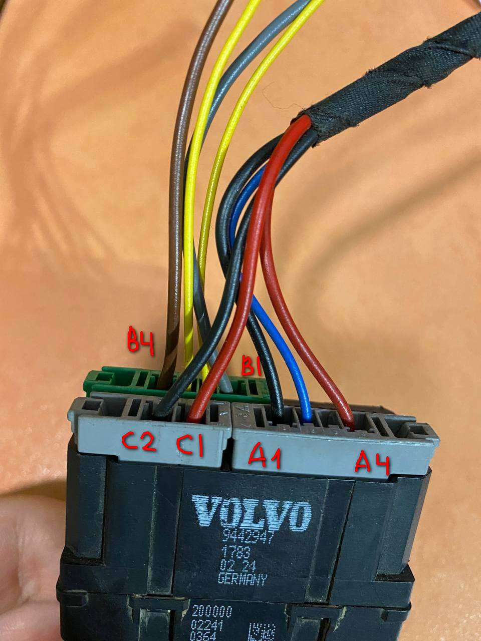 Ремонт попогрева/обогрева сидения — Volvo C70 (2G), 2,5 л, 2009 года ...