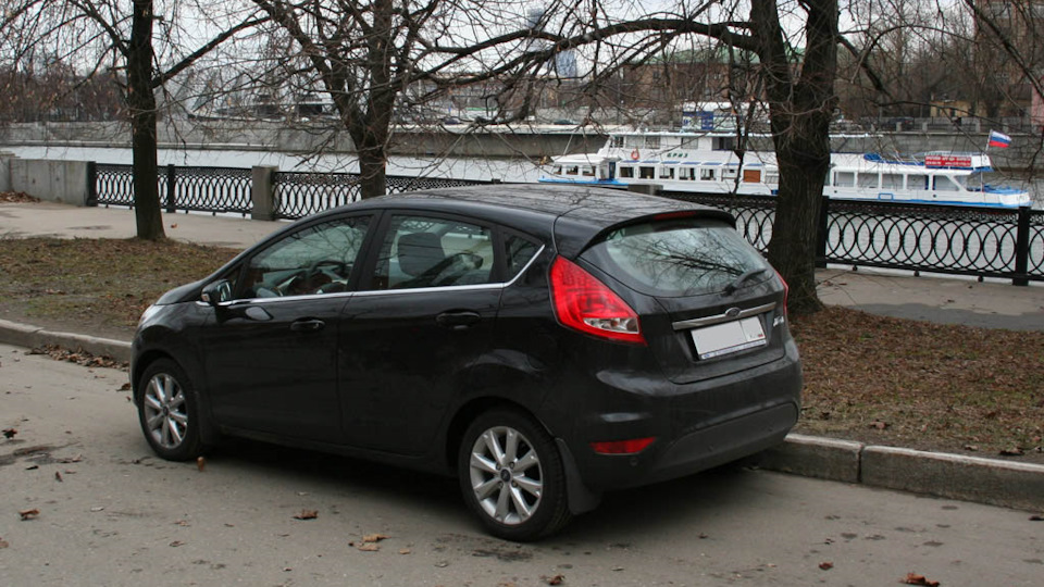 Ford Fiesta (Mk VI) 1.6 бензиновый 2008 | Ghia на DRIVE2