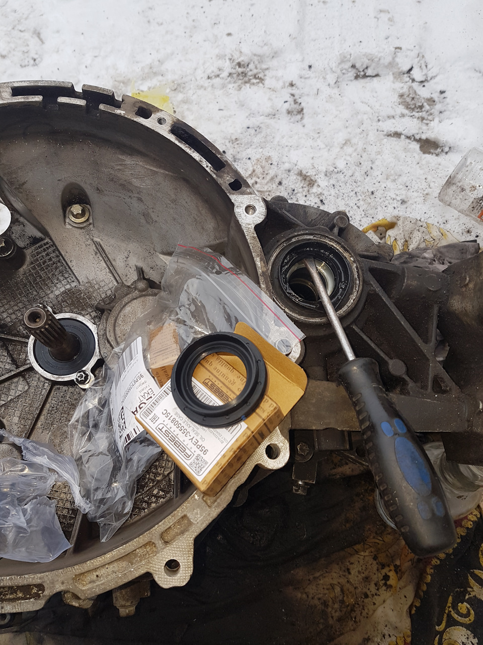 95PEY35550815C САЛЬНИК ПРИВОДА 35X55X8X15.2. FEBEST | Запчасти на DRIVE2