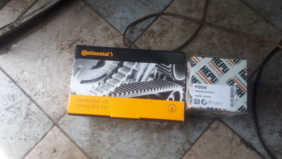 Замена ремня ГРМ. — Volvo S60 (1G), 2,4 л, 2006 года | плановое ТО | DRIVE2