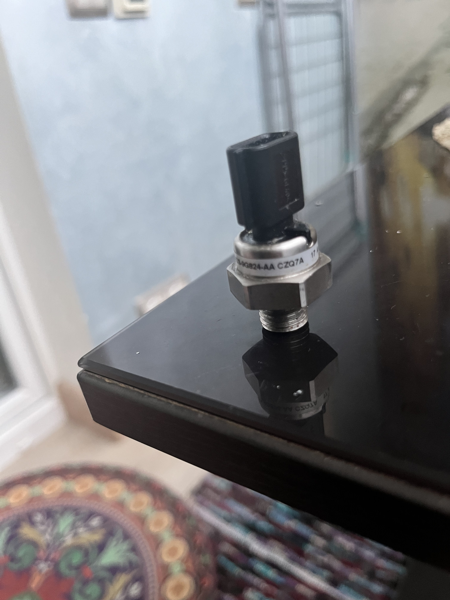 Датчик давления отработанных газов — Land Rover Range Rover Velar, 2 л ...