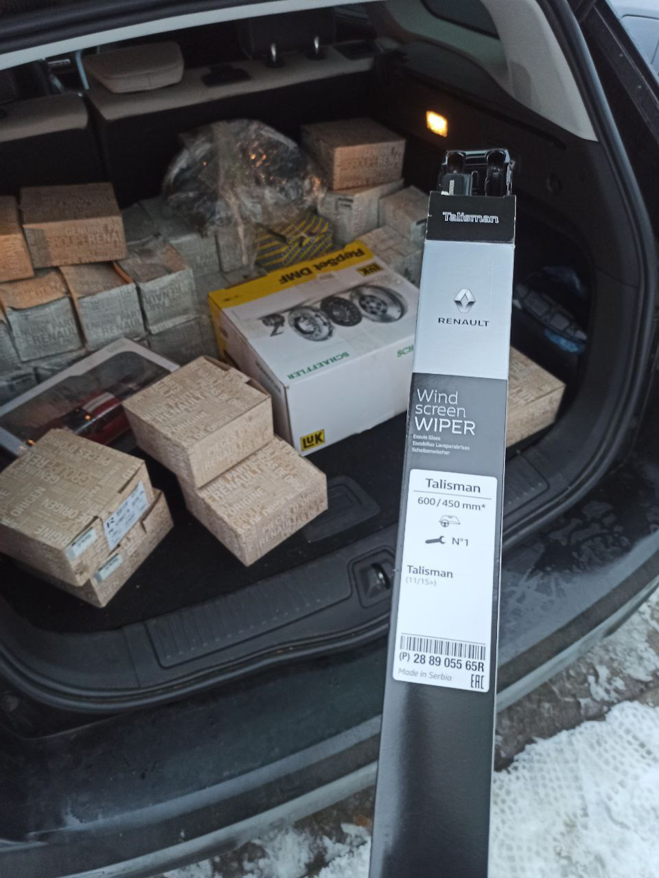 288905565R Щетка стеклоочистителя, спереди RENAULT | Запчасти на DRIVE2