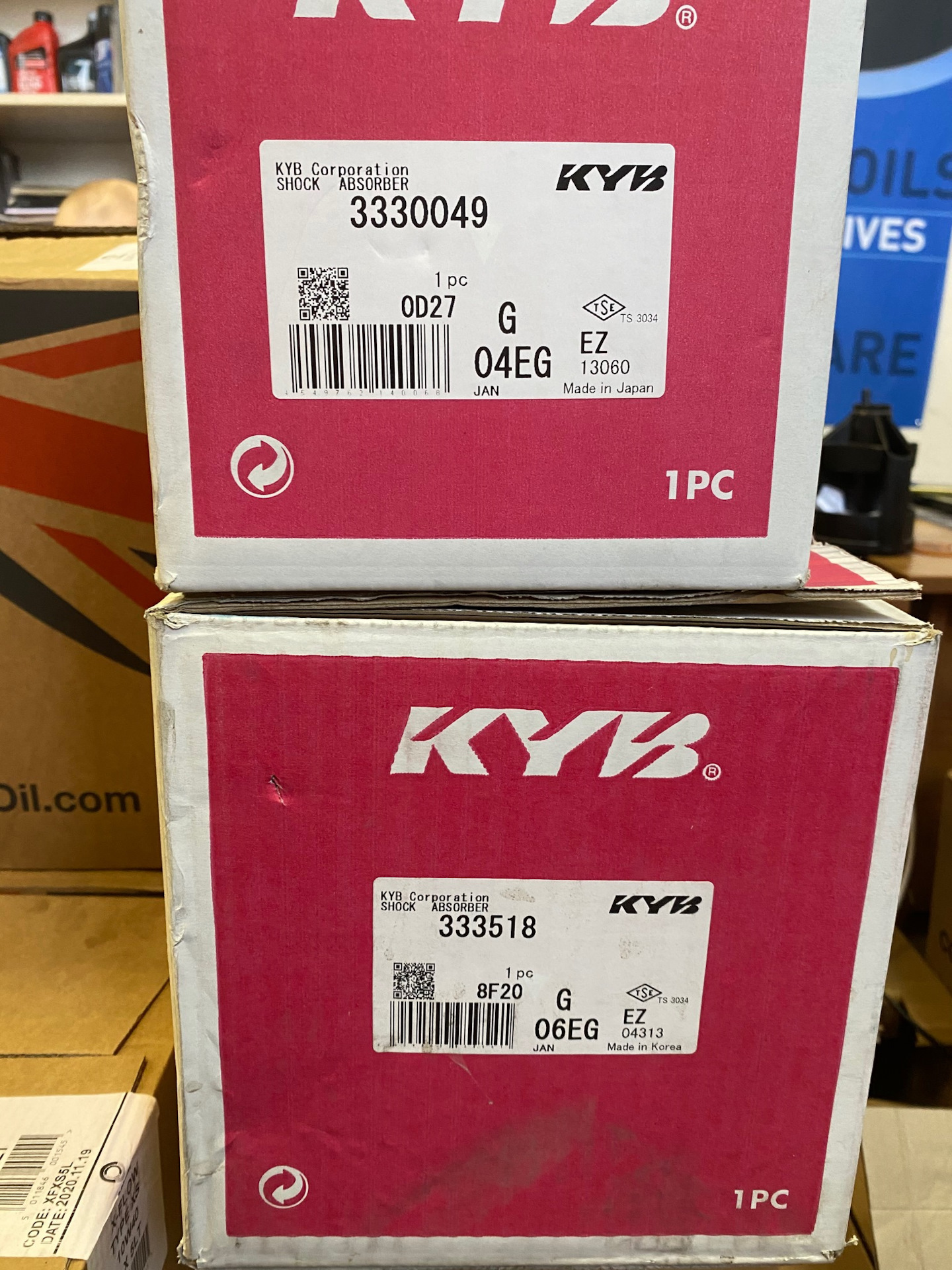 Сравнение амортизаторов KYB 3330048/49 и KYB 333518/19 для Elantra MD ...