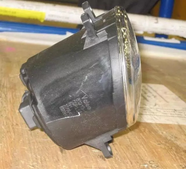 812100D042 Противотуманная фара, справа TOYOTA LEXUS | Запчасти на DRIVE2