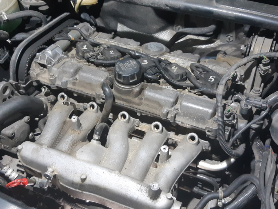 Чистка вентиляции картерных газов — Volvo XC90 (1G), 2,5 л, 2008 года ...