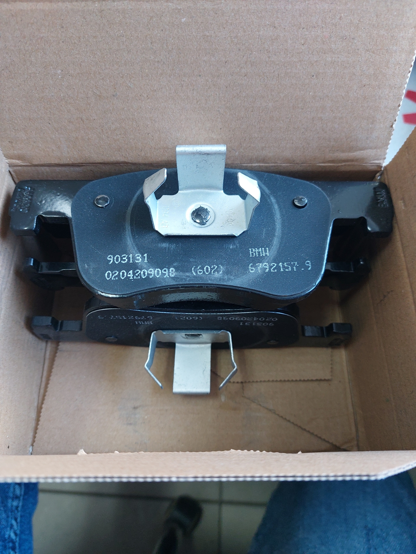 Замена колодок в круг — BMW 3 series (F30), 1,6 л, 2013 года | визит на ...