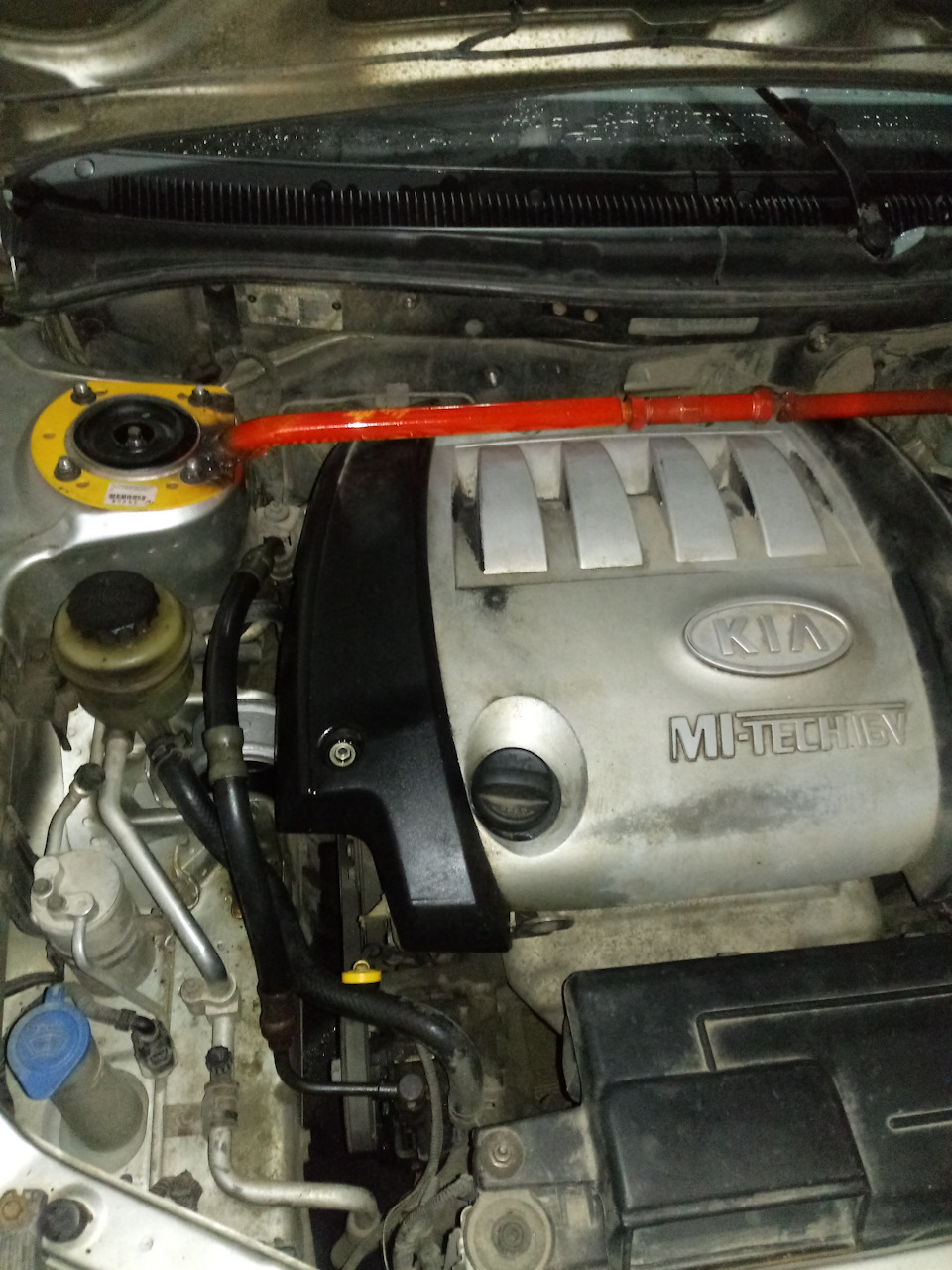 Новая подушка и сварил распорку — KIA Shuma II, 1,6 л, 2002 года ...