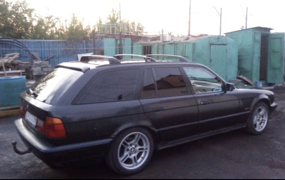 Раздвоенный выхлоп BMW F10 535i с двойными насадками — BMW 5 series ...