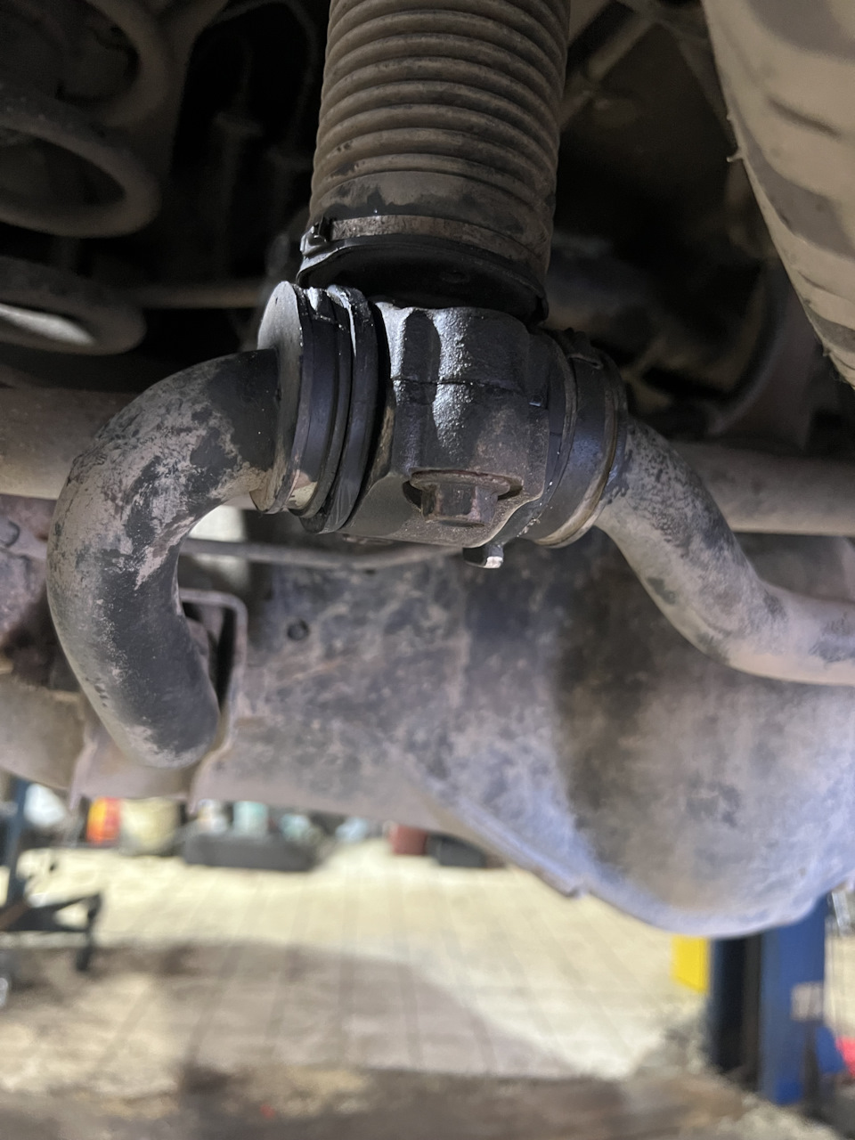 Замена втулок стабилизатора KDSS — Toyota Land Cruiser Prado 150-series ...
